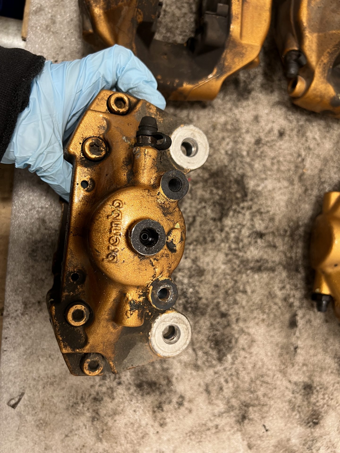 Nissan 250z Brake Calipers Refurbishment