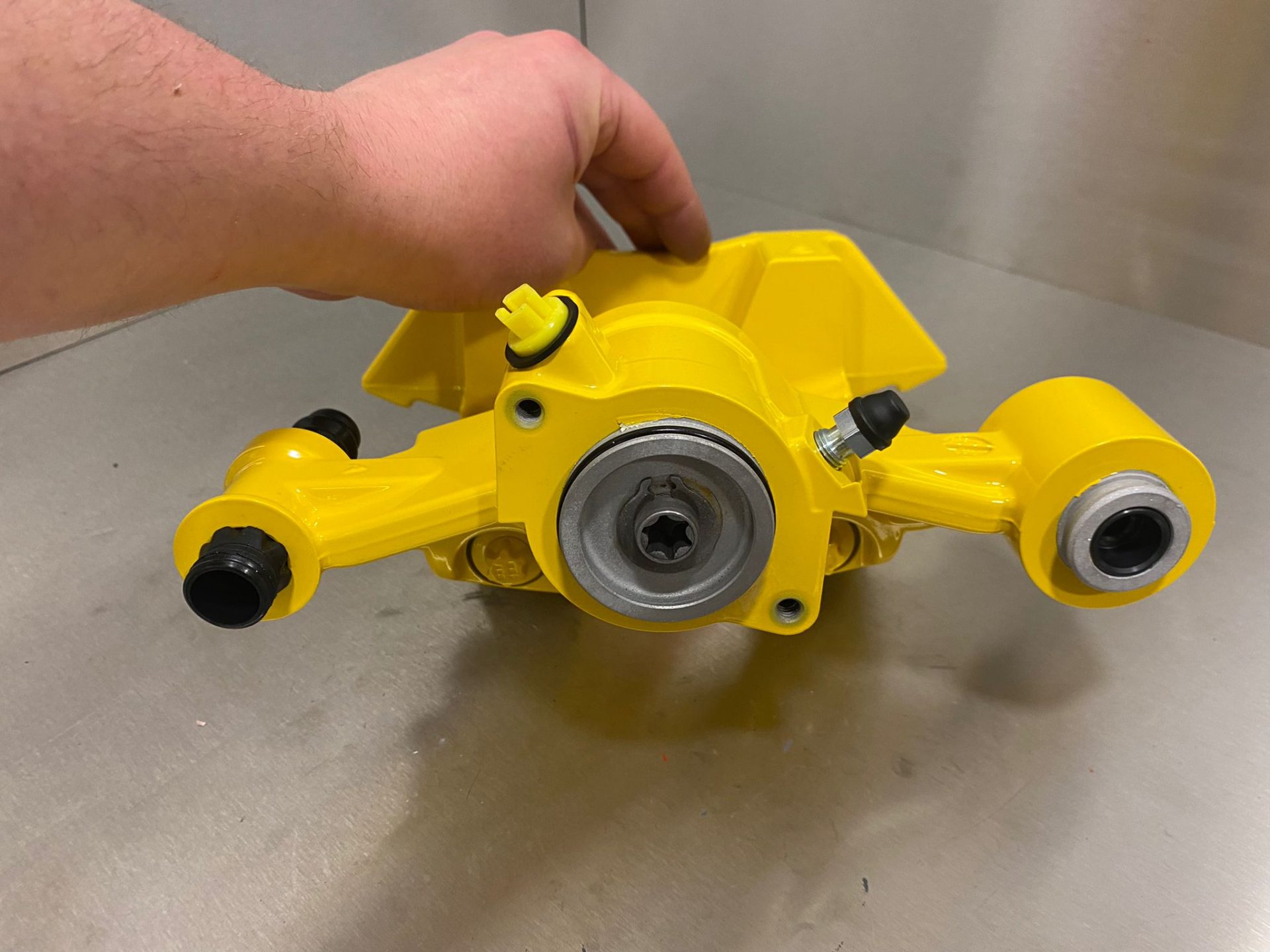 Aston Martin DBX Brake Calipers Painted