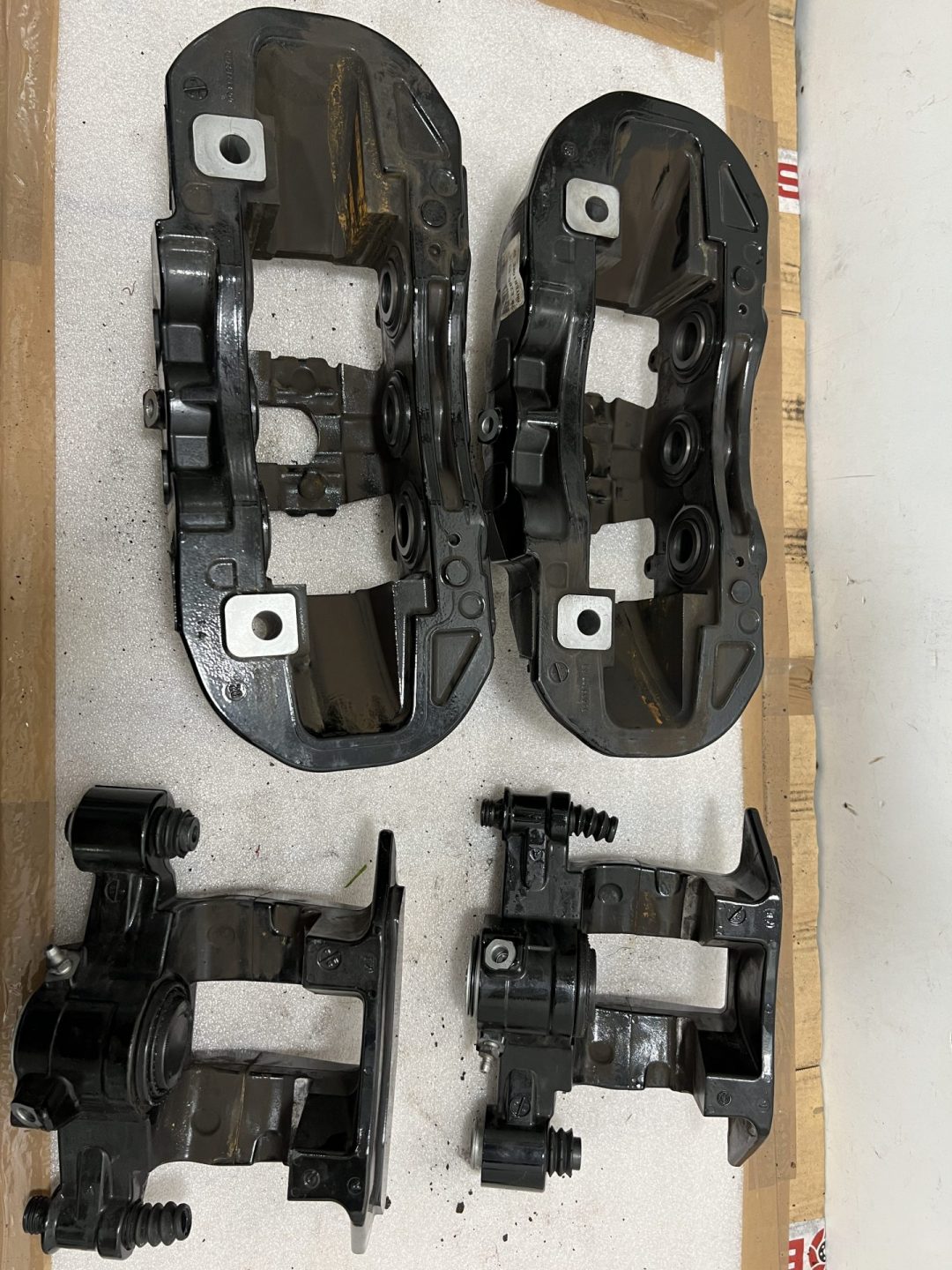 Aston Martin DBX Brake Calipers Painted